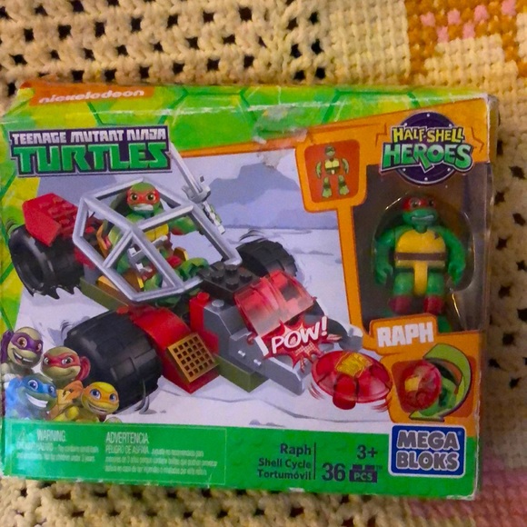 Mega Bloks | Toys | Mega Bloks Teenage Mutant Ninja Turtles Raph Shell ...